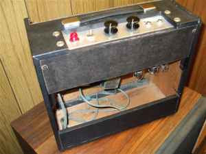 Craigslist Vintage Guitar Hunt: Teisco/ Beltone small Tube amp in ...