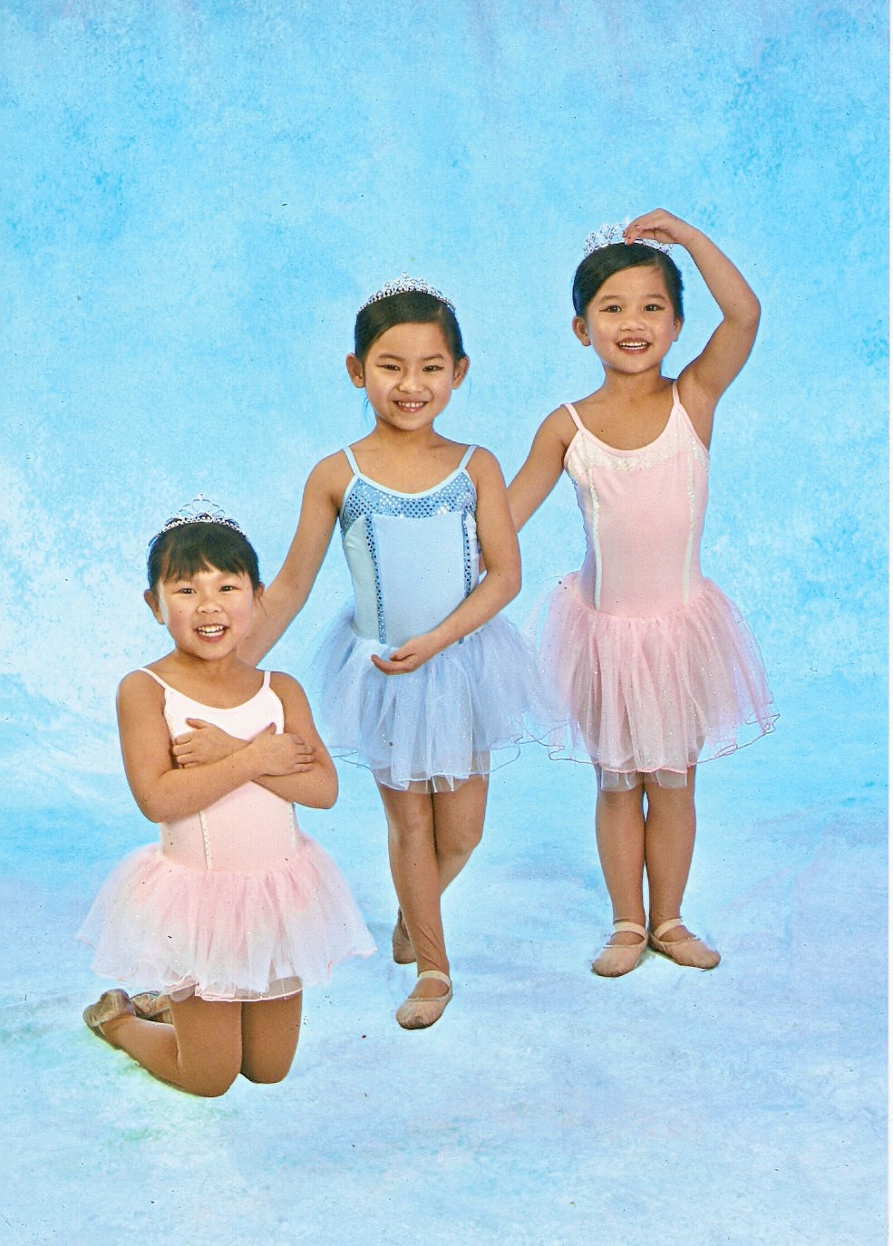 Our 2 Cuties!!: May 2010