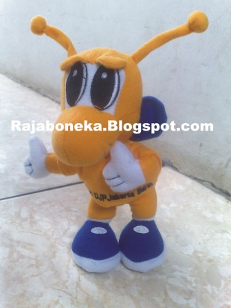 RAJA BONEKA: Boneka Maskot lebah pajak