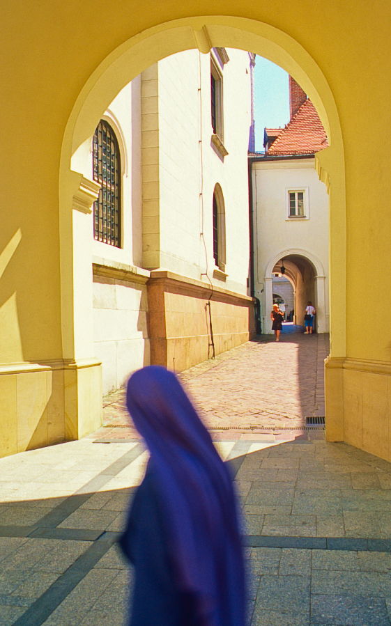 Doug's Photo Blog: From the Archives - The Blue Nun of Jasna Gora