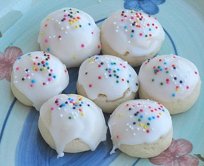 Italian Anisette Cookies - Amanda's Cookin'