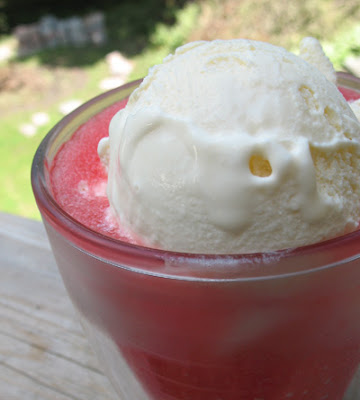 Homemade Slushie Floats (Slurpees) - Amanda's Cookin'