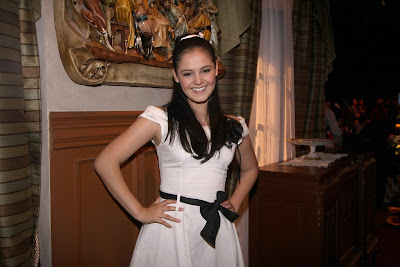 Rincon Latino: Allisson Lozz