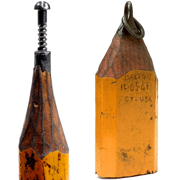 "OUVIR ESTRELAS ...": Art Pencil Sculpture by Dalton Ghetti