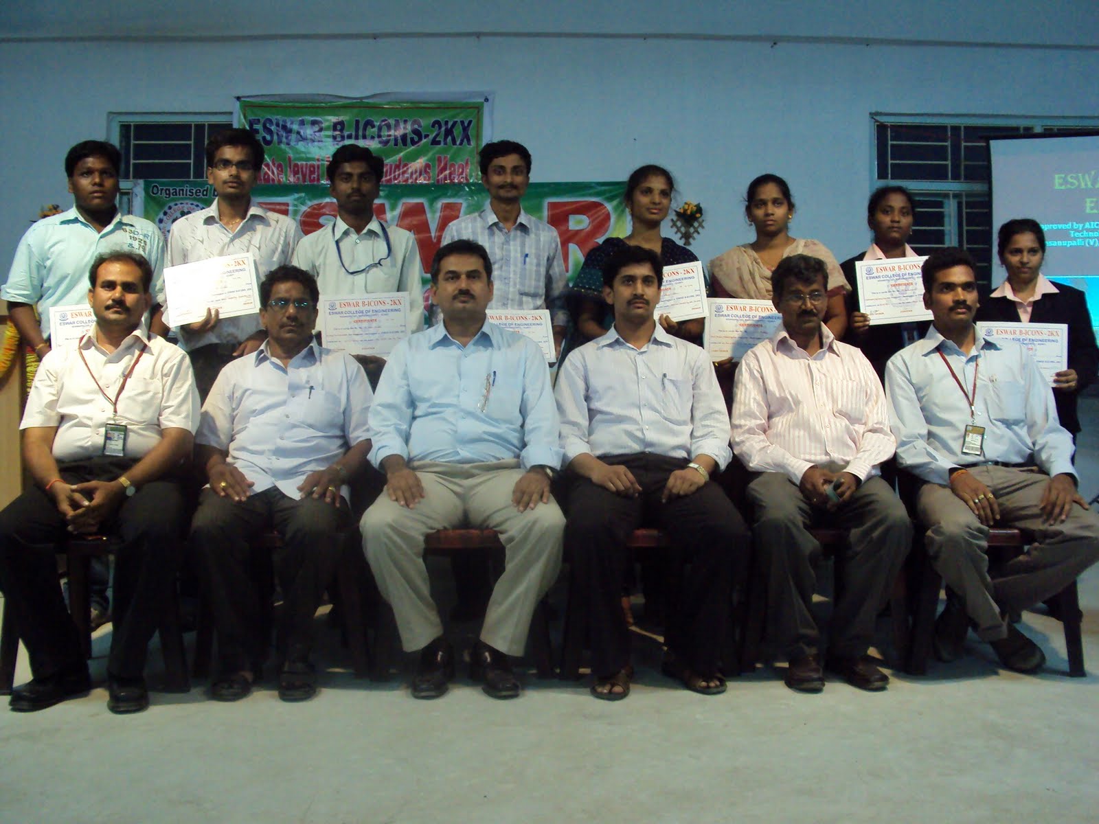 Eswar College of Engineering Blog: ESWAR B ICONS 2KX, A State level M.B ...