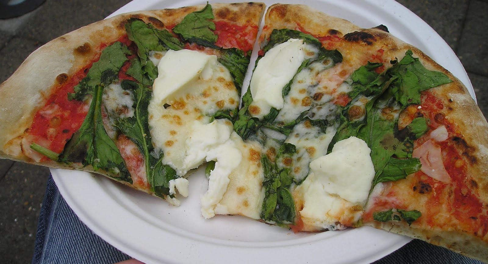 This Is Pizza: Impressions: La Pizza Pela