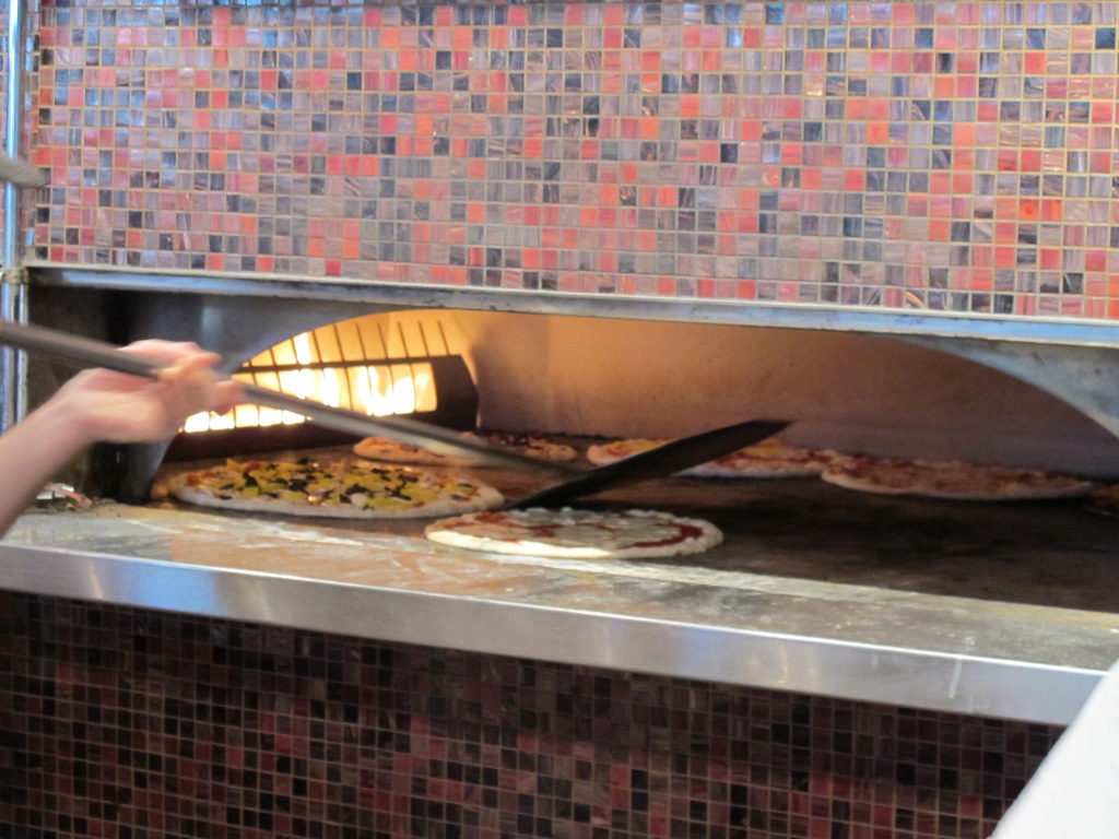 This Is Pizza: Impressions: Coal Fire