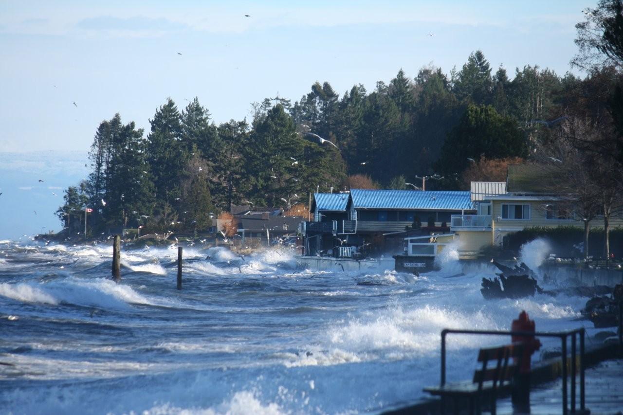 Big Bate Adventure: Qualicum Beach storm 2010