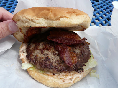 PIG OUT SPOTS: C & D Drive-In (Boardman, OR)