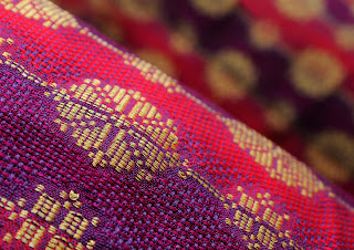dr noni blog: EXPERIMENTAL WEAVING: SONGKET AND IKAT LIMAR