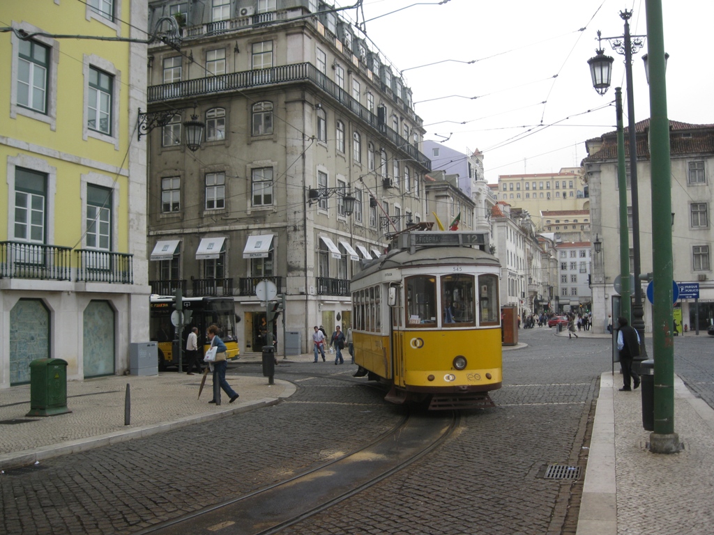 The European Tram Blog: Lisbon Route 12: Castelo Circulaca