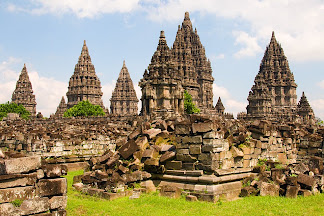 Wanderlust: A Global Odyssey by Matt Prater: Ancient Temples / Civet Coffee