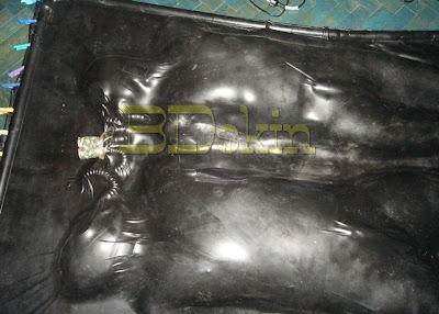 rubbergimp: 2 gimps together