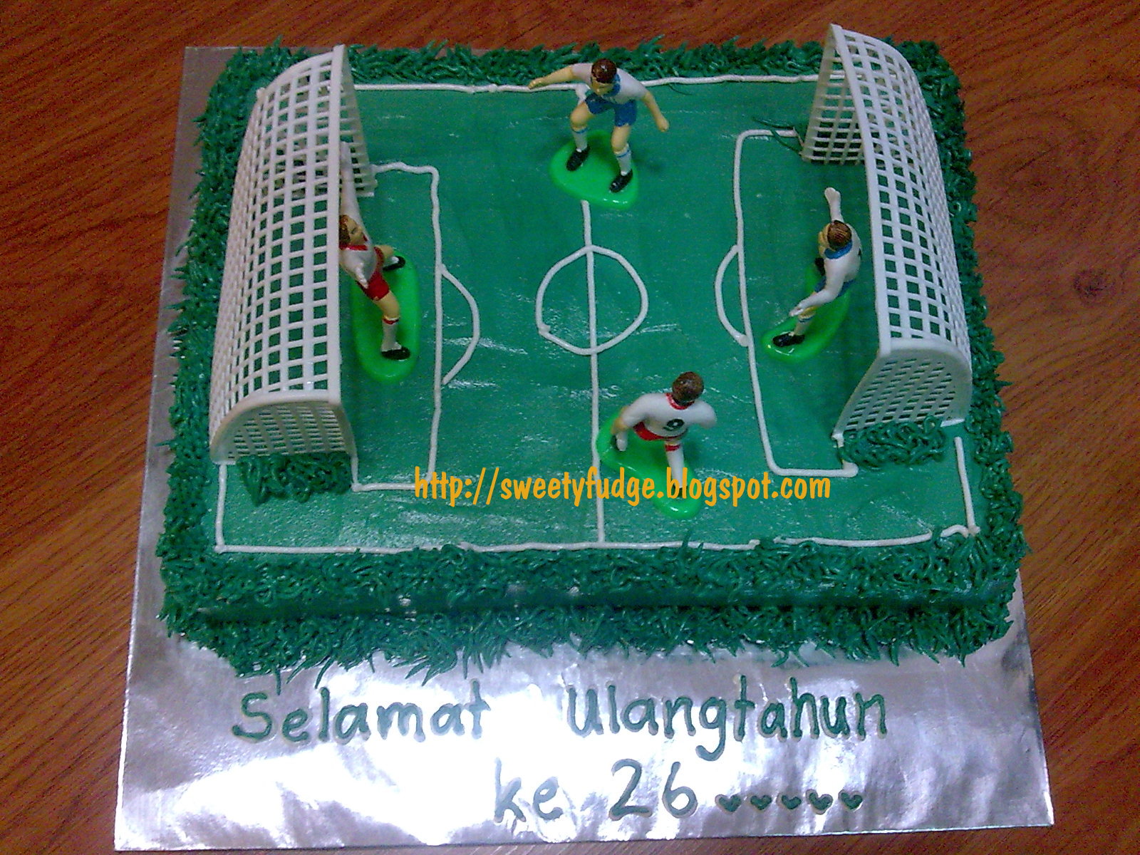 Sweetyfudge Bakery 001925672 X Soccer Field Cake Hajar sweetyfudge-bakery-001925672-x-soccer-field-cake-hajar