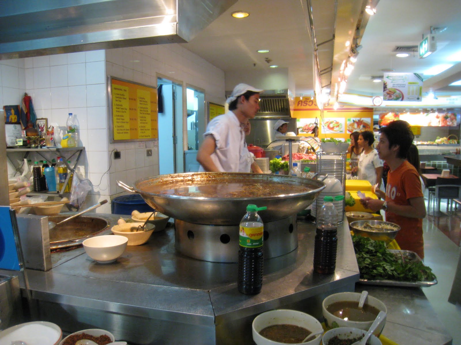 Hungry in Bangkok: MBK Food Court