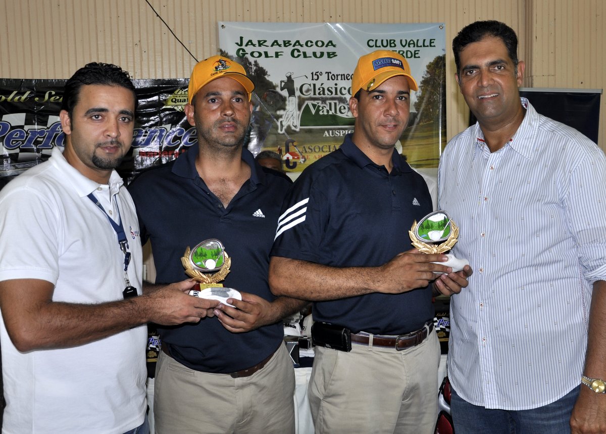 LA VERDAD INFORMATIVA: Jarabacoa Golf Club reconoce a Julio Santos ...