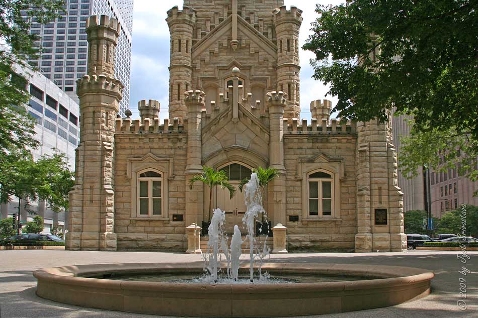 Chicago - Architecture & Cityscape: Old Water Tower