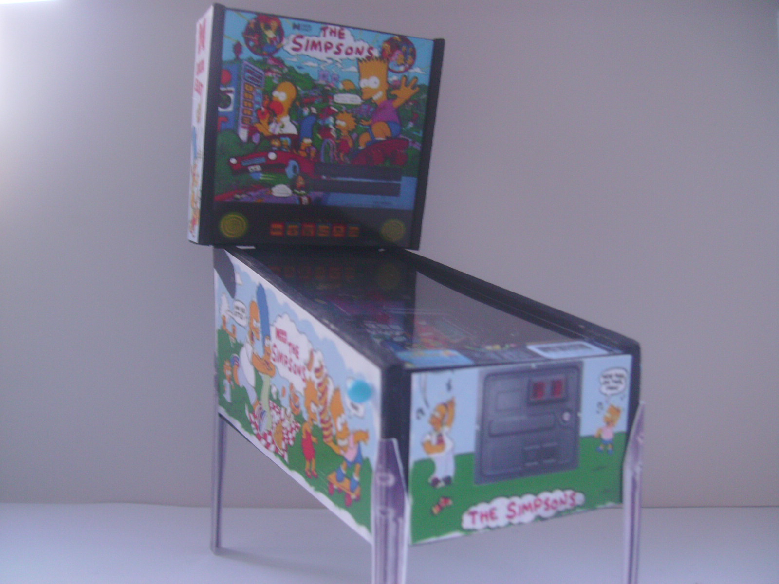 Retro Heart: THE SIMPSONS - Pinball Table Model