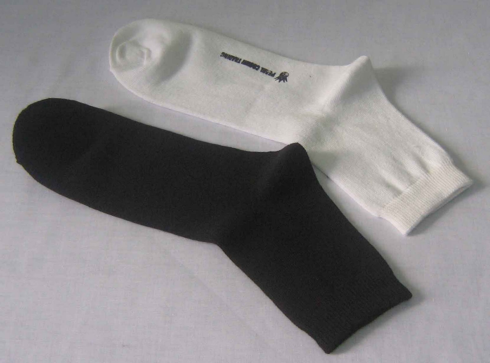 Blog Aku Bukan Blog Bapak Kau: Stokin Atau Sebat?