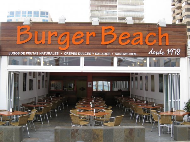 VODKA 4 BREAKFAST: BURGER BEACH - PLAYA SAN JUAN