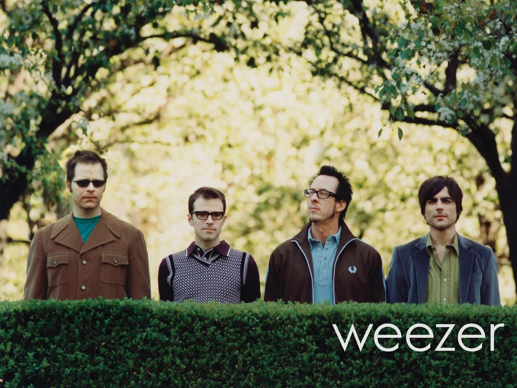 gold-catalinarobayo: Mikey Welsh | Weezer bass player Mikey Welsh