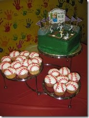 Cakes by Joanna: Stadium Cake with Baseball Cupcakes