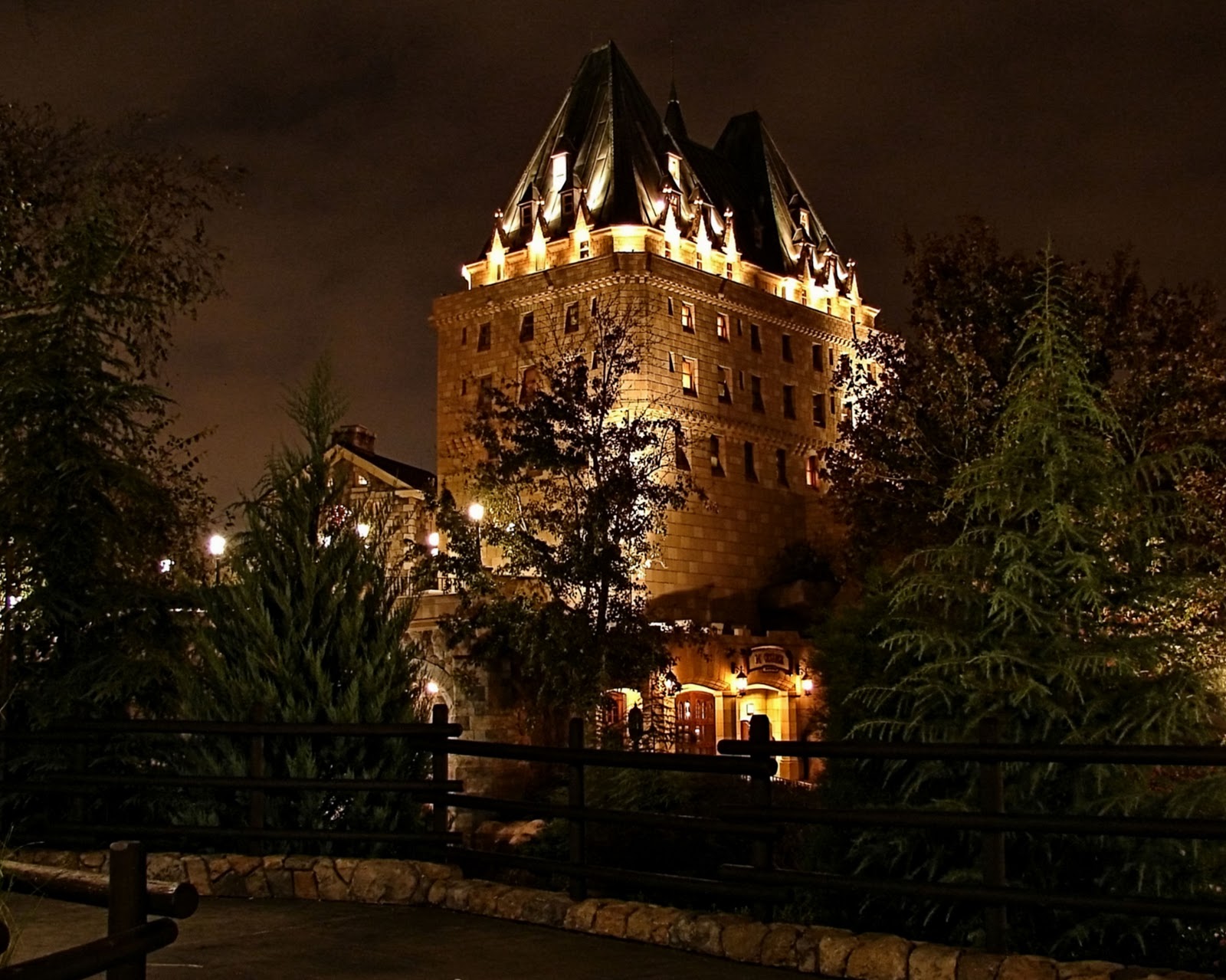 The Walt Disney World Picture of the Day: [Epcot] Canada at Night
