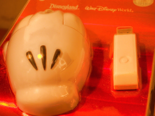 The Authentic Disney Parks Merchandise Blog: Mickey's Glove - Computer ...