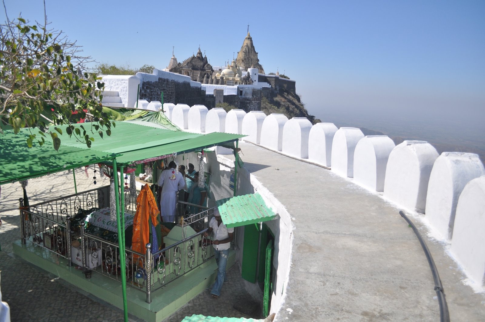 Angaarsha Pir (Peer) Dargah of Palitana: Melting pot of faiths