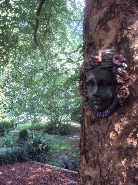 Antique ART Garden: My GARDEN Lady Face on My Tree