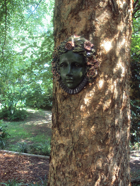 Antique ART Garden: My GARDEN Lady Face on My Tree