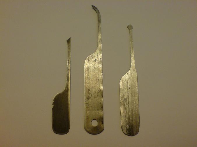 WeaponCollector's Knuckle Duster and Weapon Blog: Home Made Lock ...