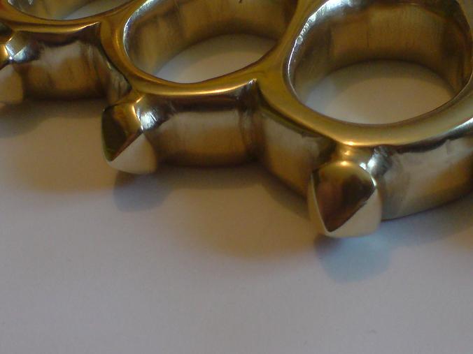 WeaponCollector's Knuckle Duster and Weapon Blog: Handmade Solid Brass ...