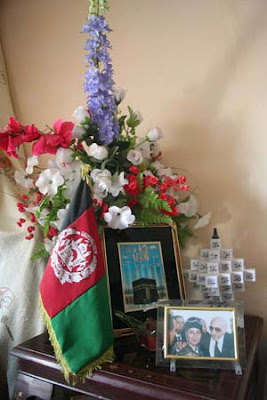 thruafghaneyes: General Mohammadzai Khatol Afghan woman paratrooper