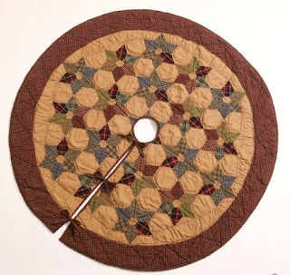 countryroadprimitives: Gorgeous Primitive Tree Skirts