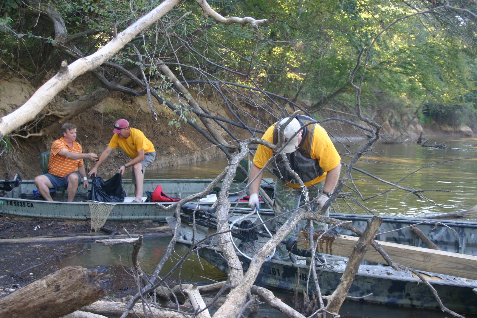 Tennessee's Scenic Hatchie River: Hatchie Clean up number 2