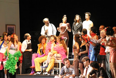 RETRATO MUSICAL: Cia Minaz apresenta o espetáculo Ópera do Malandro ...