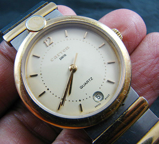 WatchedWatch: SWISS MADE VINTAGE CARVEN PARIS QUARTZ MEN WATCH
