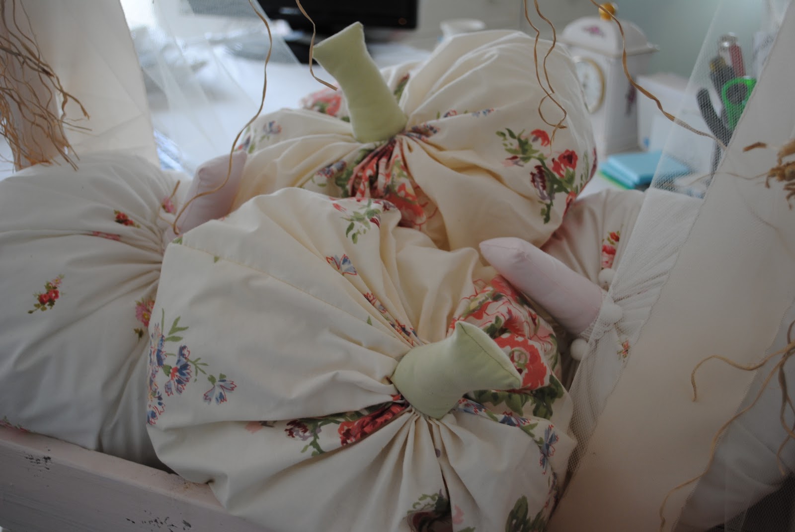 Patty Dorsi Designs: Decorating for fall Shabby Chic Style