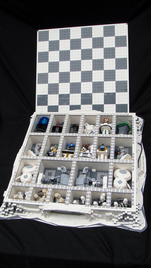 Lego Asia: Lego Star Wars Chess Set