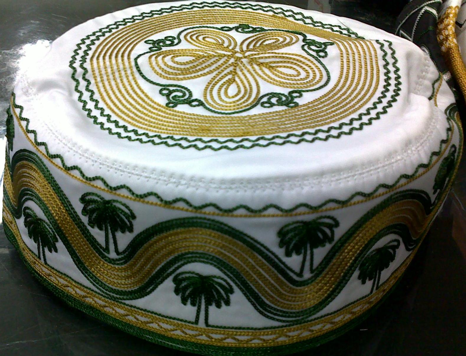 Penjual Buku Agama Islam, Al - Quran, Sejadah, Kopiah, CD Al - Quran ...