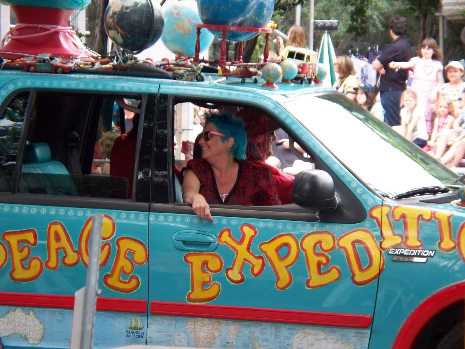 colorfly studio: Houston Art Car Parade Rolled In