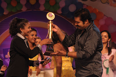 ENTERTAINMENT UNLIMITED: Swetha Ashok is Asianet Munch Star Singer Junior