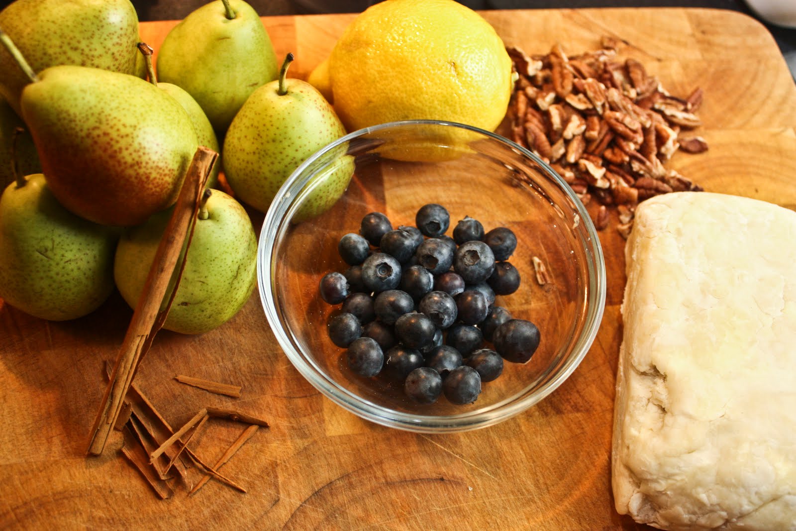 Kate and Julio's kitchen: Forelle Pear Crostata