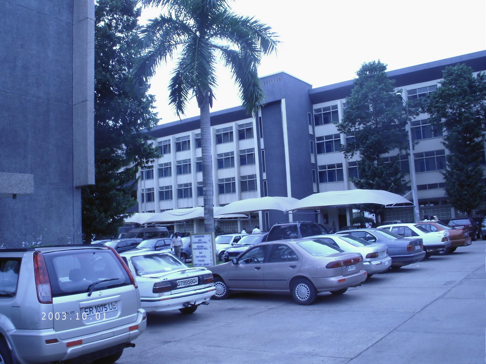 Accra Pictures by Day & Night: Welcome to Ghana's Teacher's Hall (GNAT ...