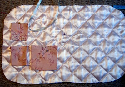 Cotton Kiwi: Tiny Doll Carrier Tutorial (pic heavy)