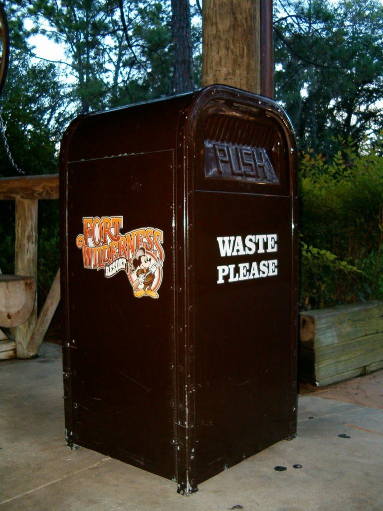 Walt Disney World Facts: Walt Disney World's Detailed Trash Cans