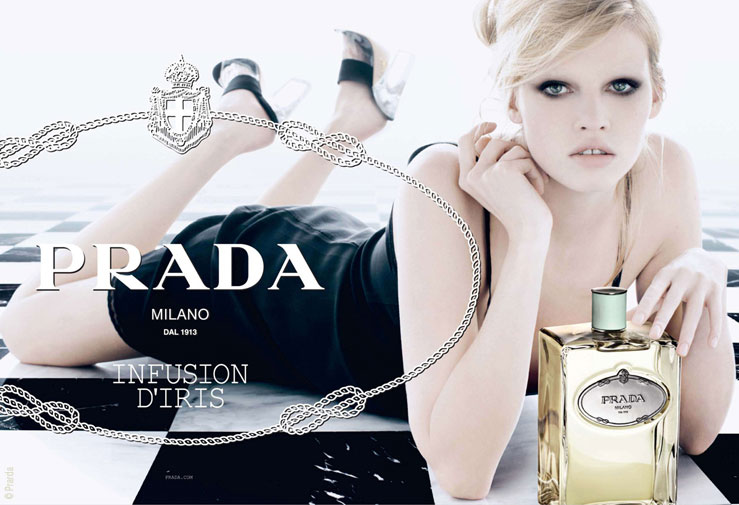 Parfum Prada Infusion d'Iris avec Lara Stone Pub - MaxiTendance