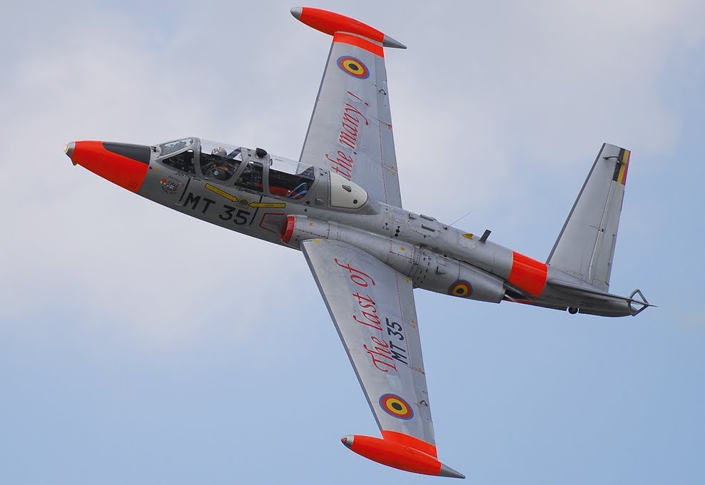 Des pilotes et des avions.: Belgian Air Force.