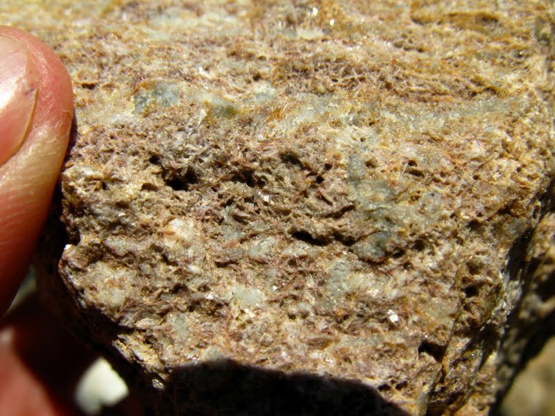 Looking For Detachment: Alunite from Goldfield